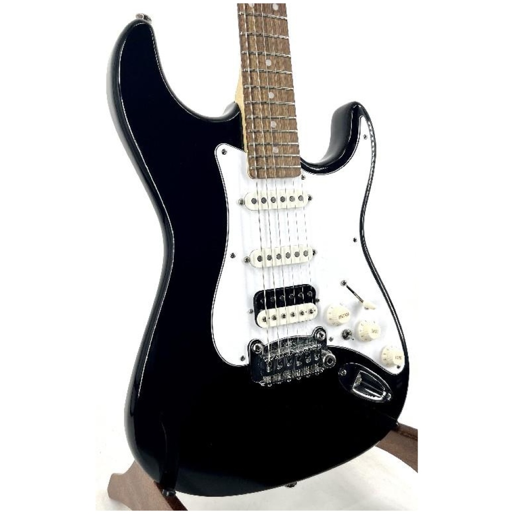 USED G&L USA Fullerton Deluxe Legacy Gloss Black HSS with Case Serial ...